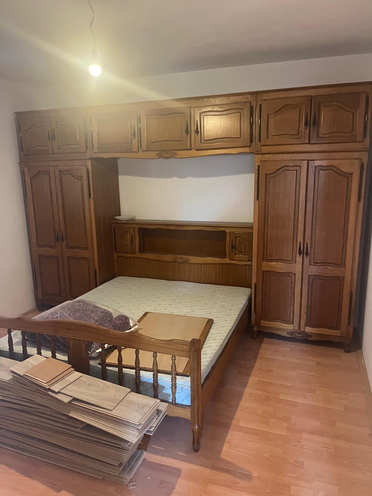 Krevet i ormari