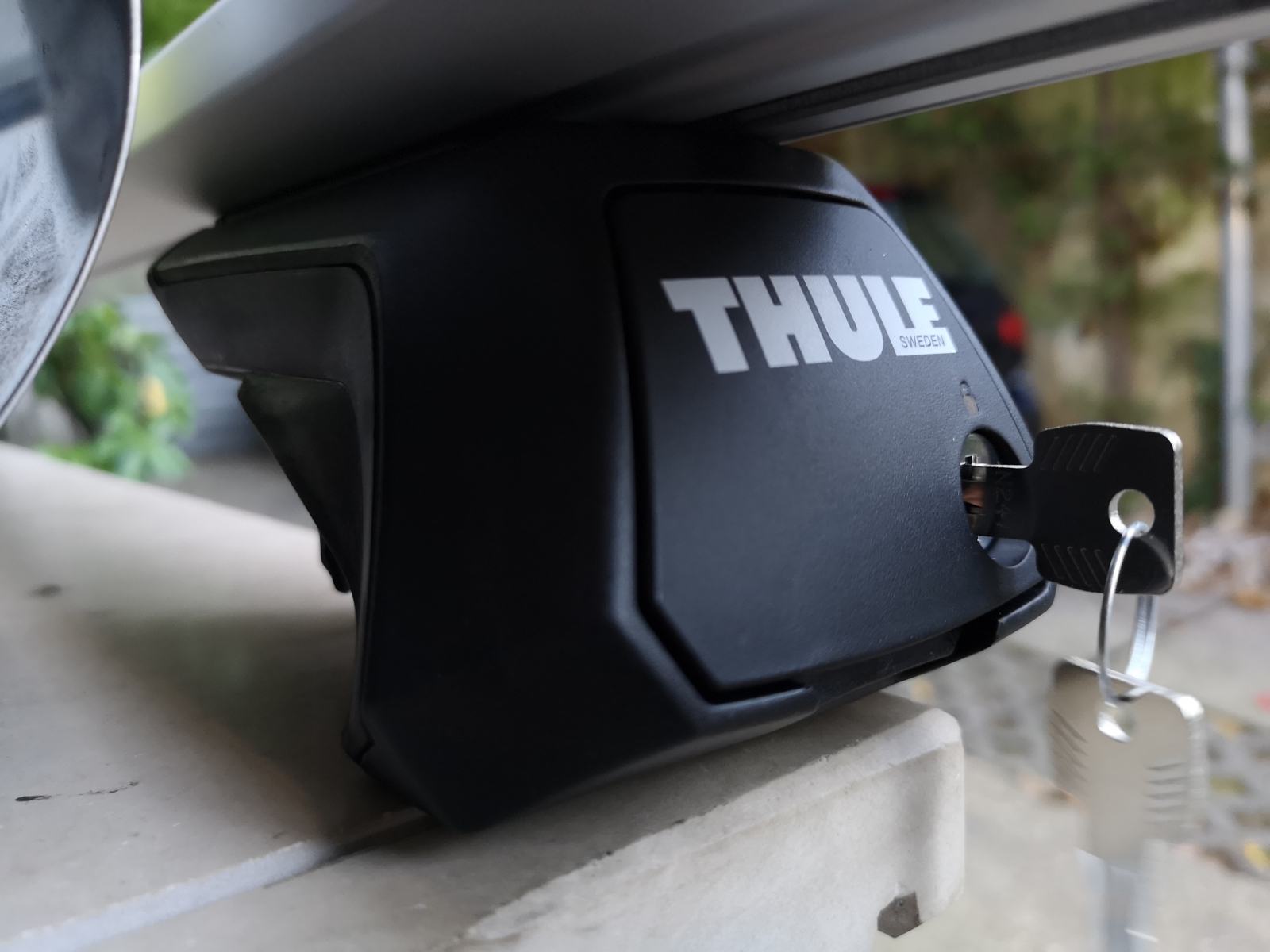 Thule Evo Raised Rail 7104-glave za uzdužne nosače NOVO 128 eura