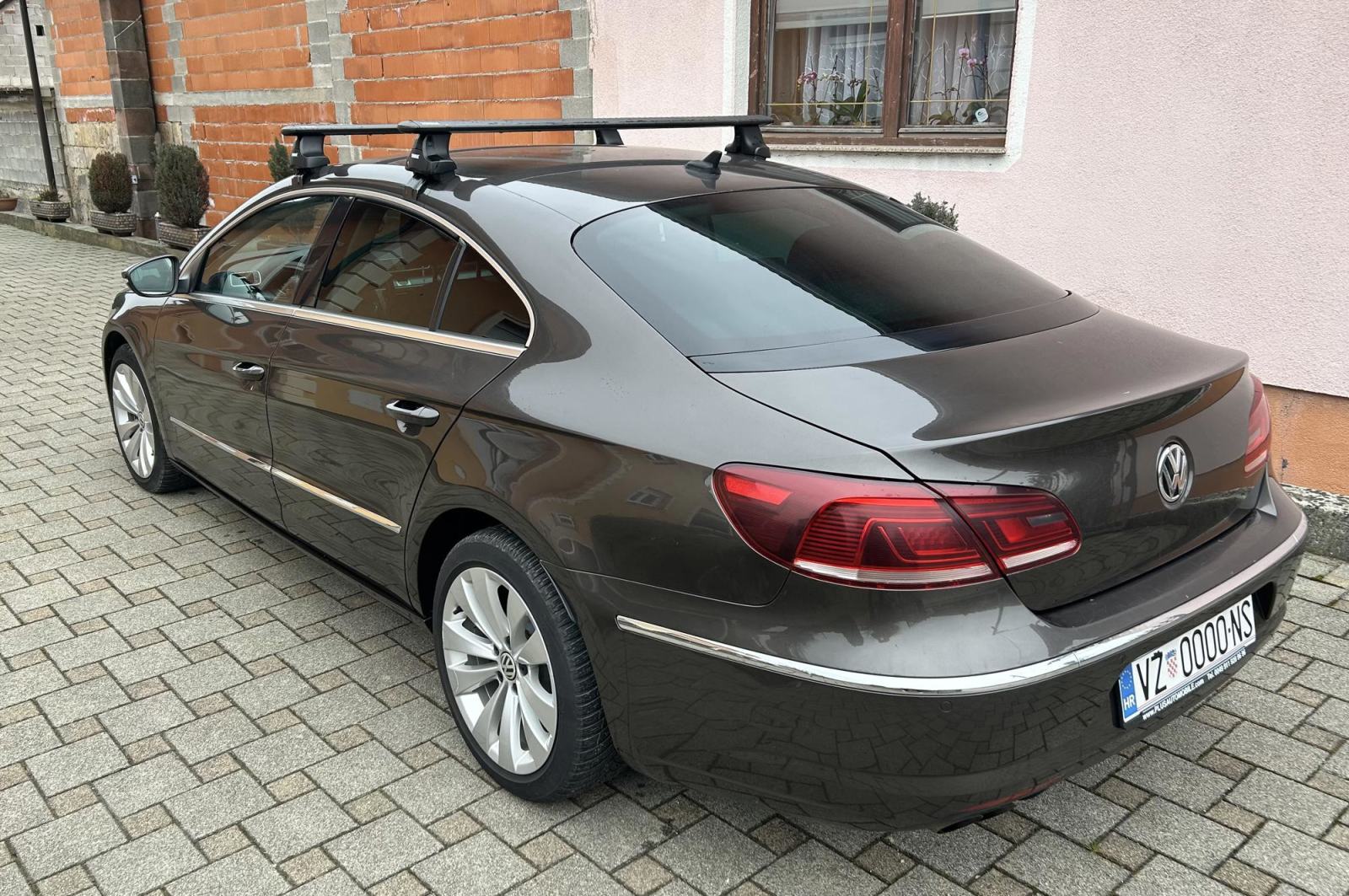 Thule krovni nosači (VW Passat CC)