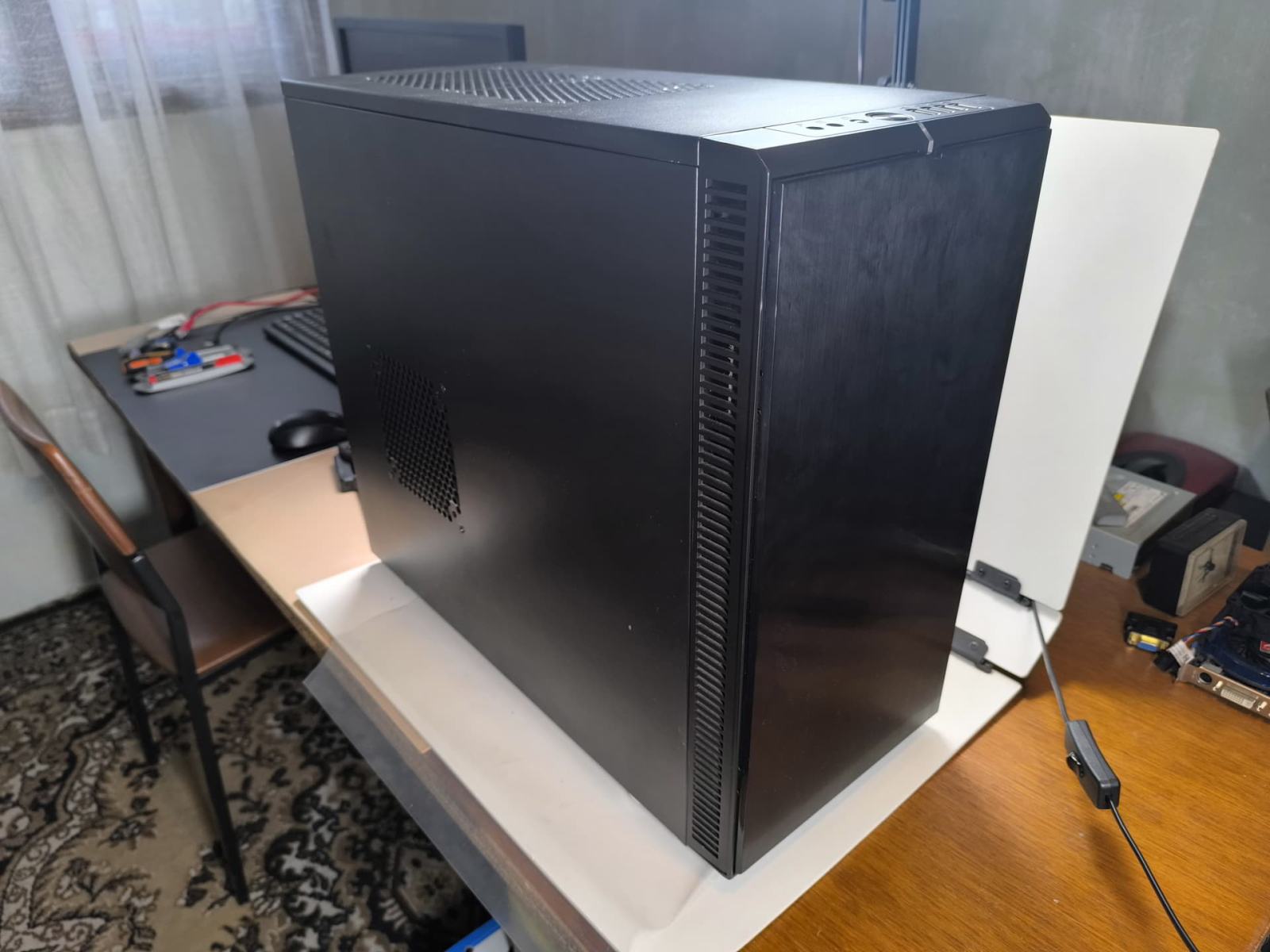 Fractal Design Define R4