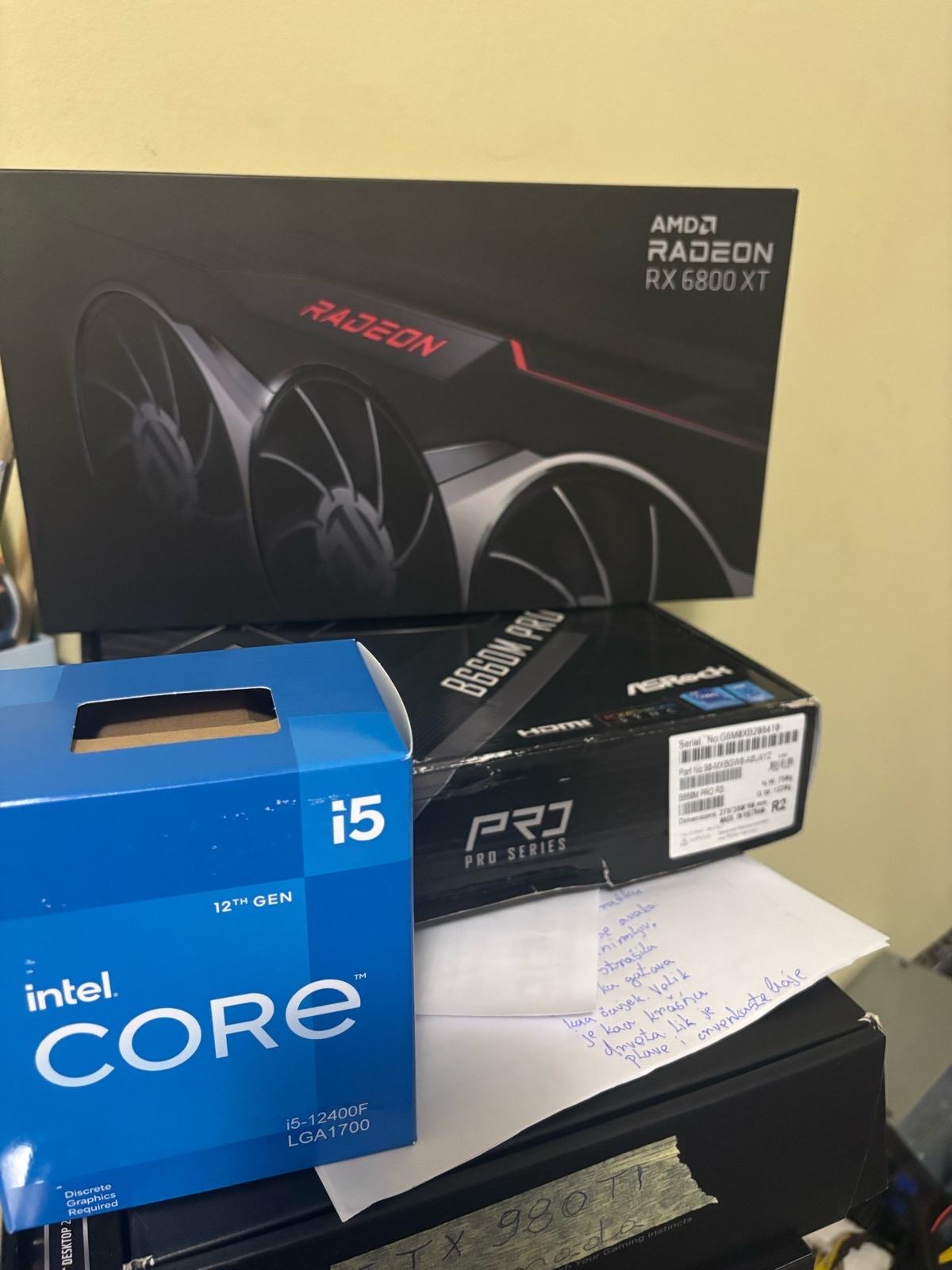 intel 12400 + radeon 6800xt