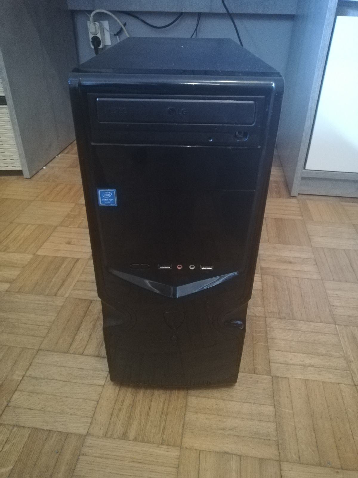 kućište za kompjuter