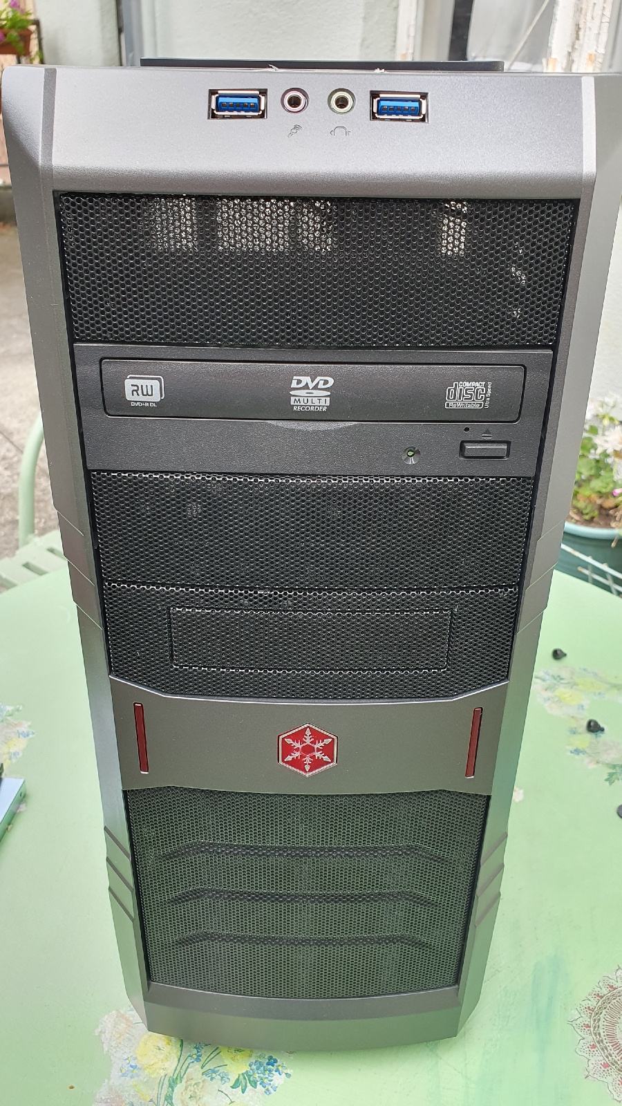 Kućište SilverStone RL01