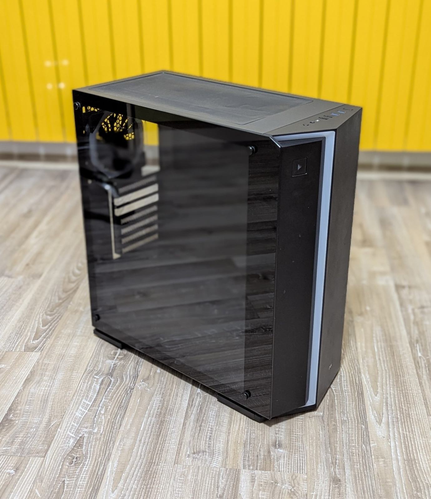 MS Metropolis Pro kućište