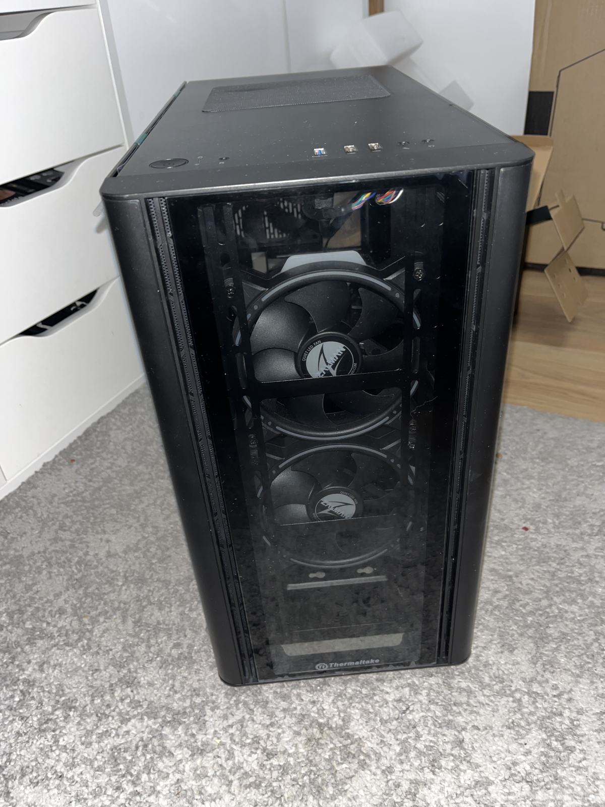 Thermaltake kuciste NOVO