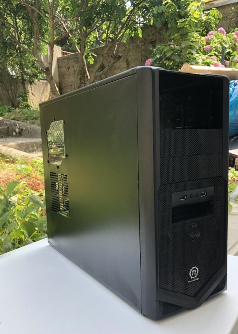 Thermaltake PC kučište, case ATX 43 x 48 x 19cm s EVGA 700W Bronze PSU