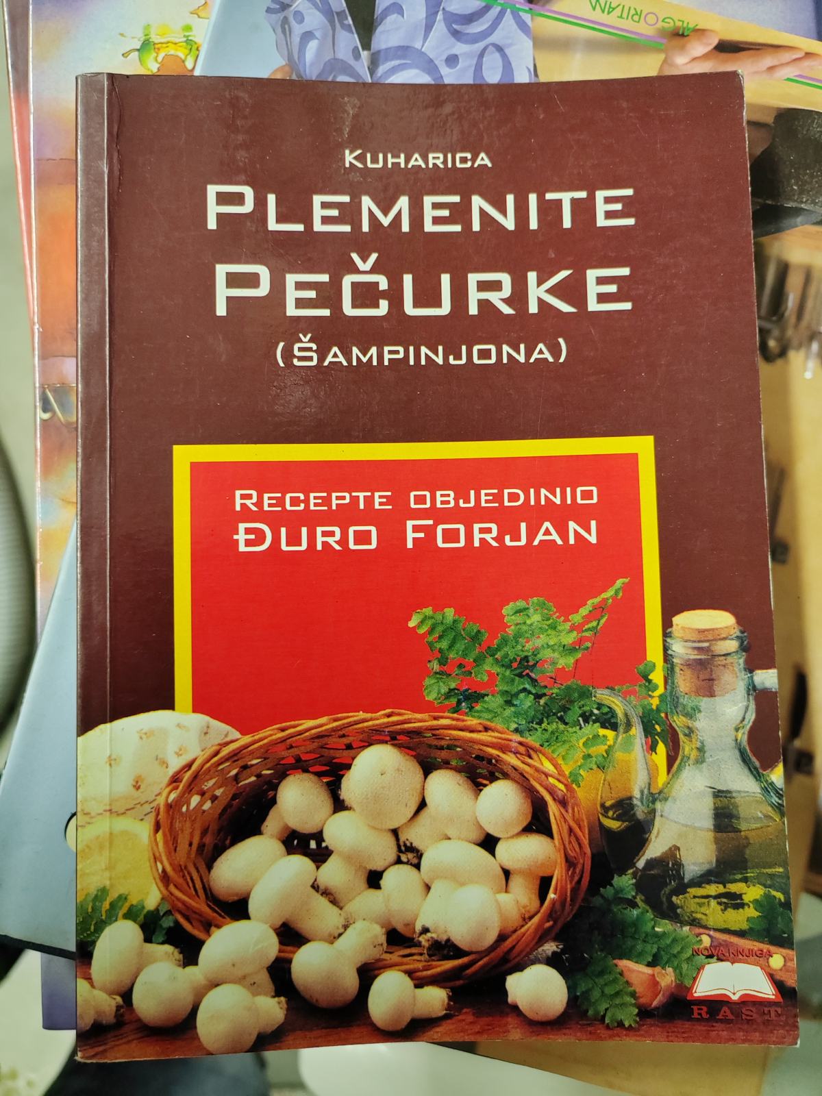 Kuharica plemenite pečurke - šampinjona