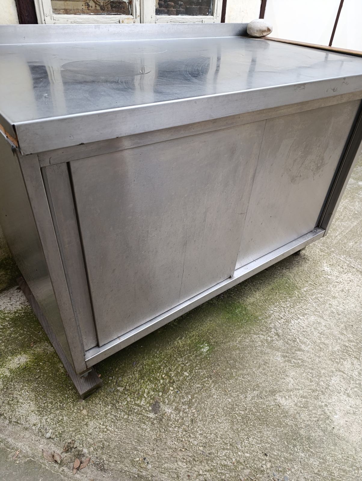 Inox element