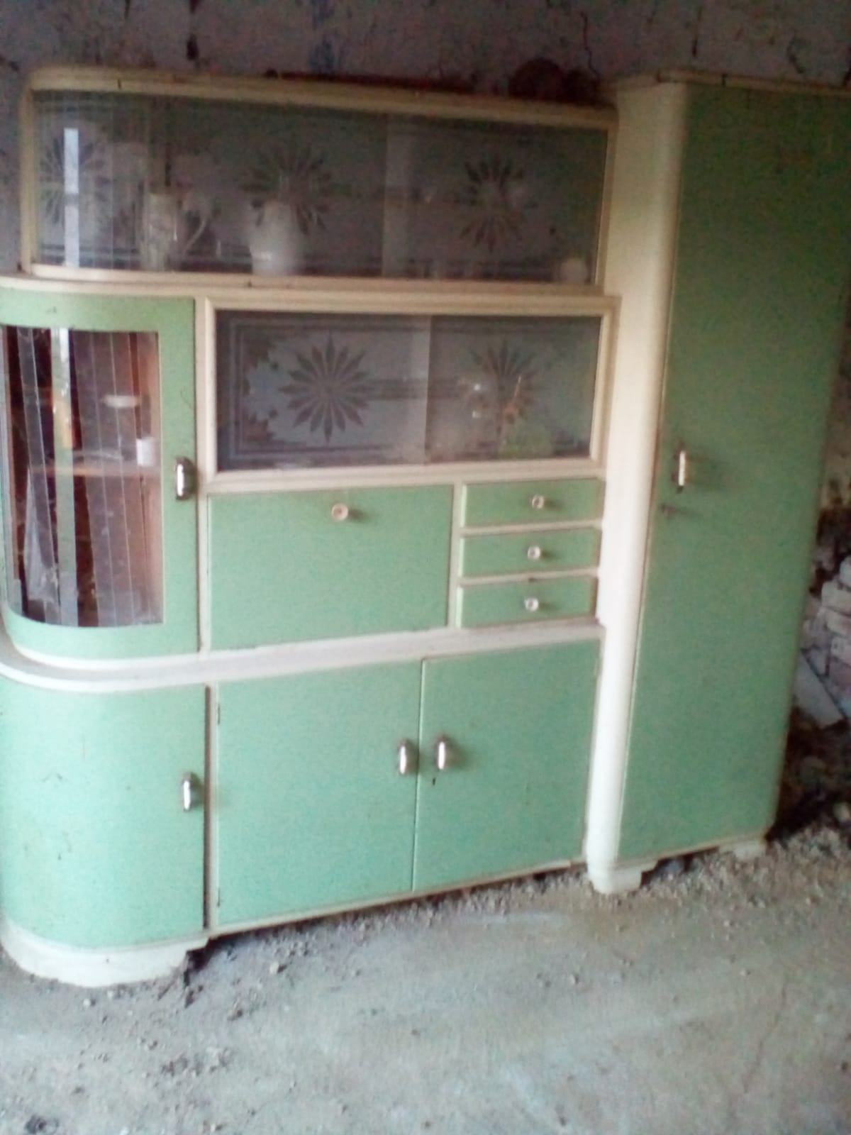 Stari kredenac, kredenc kuhinjski