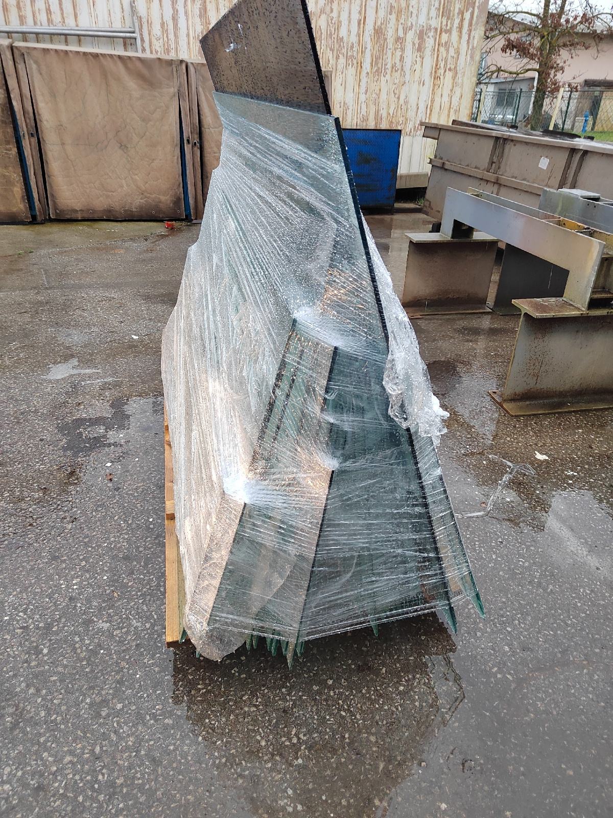 Kaljenje stijene, različitih dimenzija