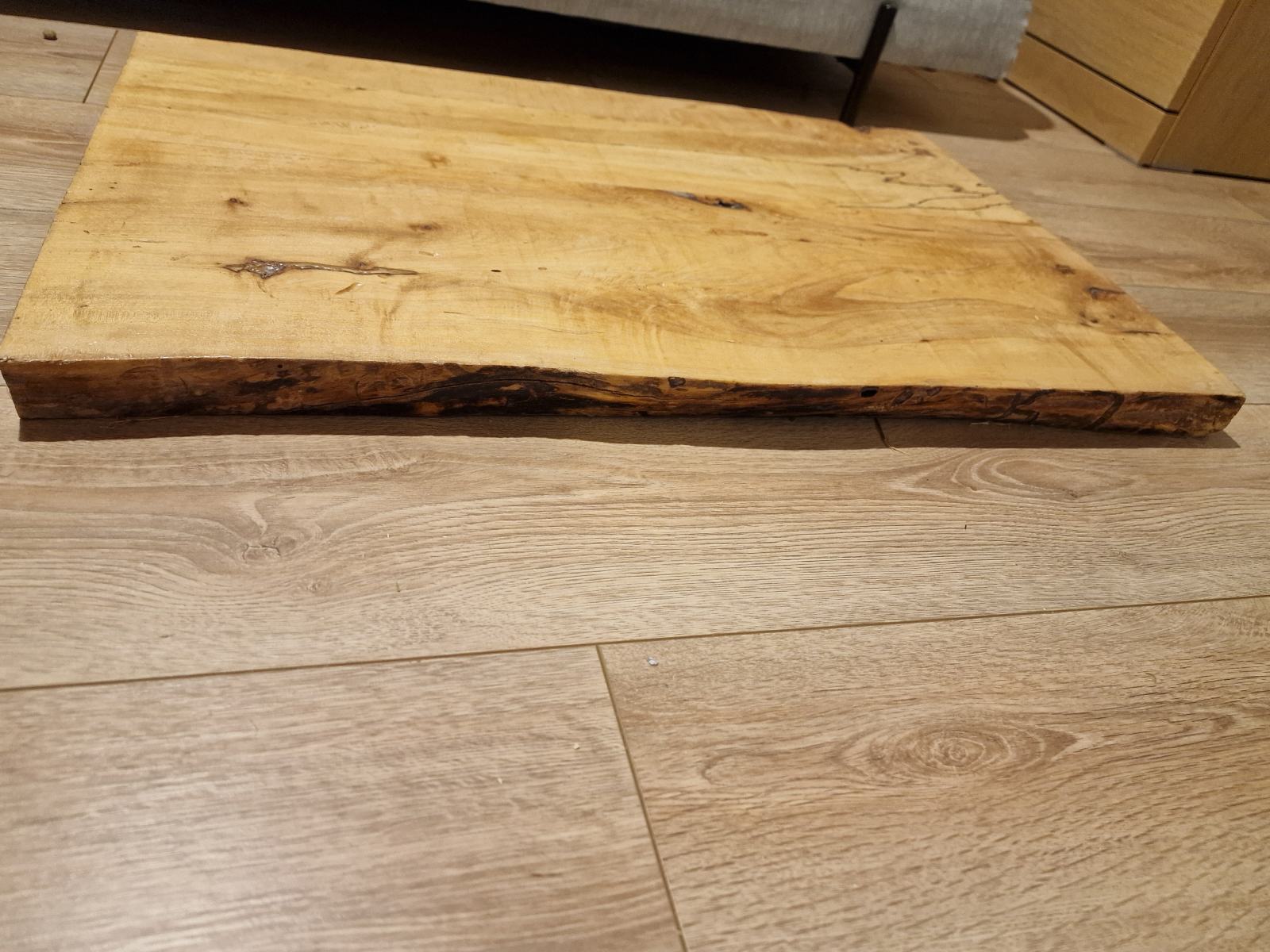 Police od punog drveta