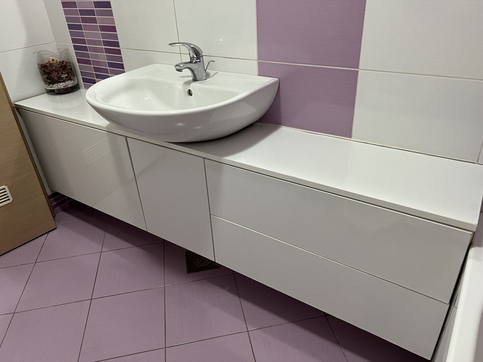 Prodajem kupaonski ormaric i ormar komplet