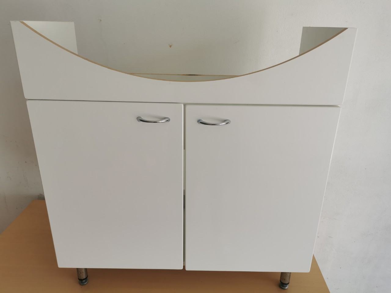 Prodajem kupaonski ormarić