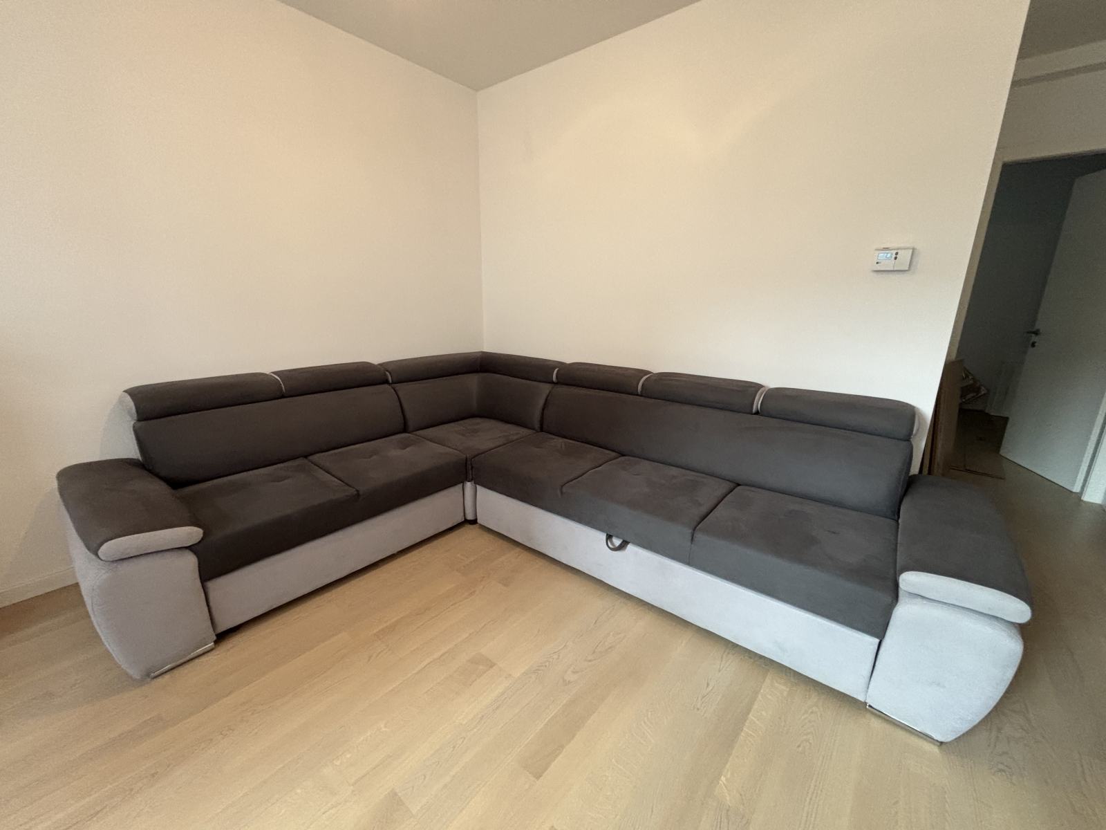 Lesnina kutna garnitura