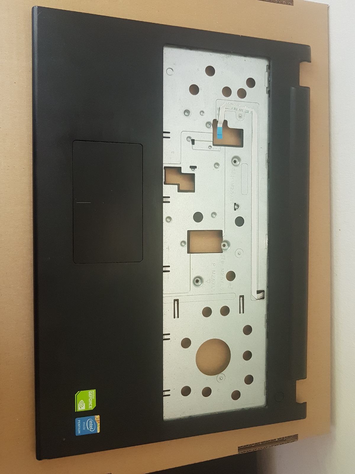 DELL 15c 3541 3542 3543 3548 palmrest + touchpad, tipka paljenja