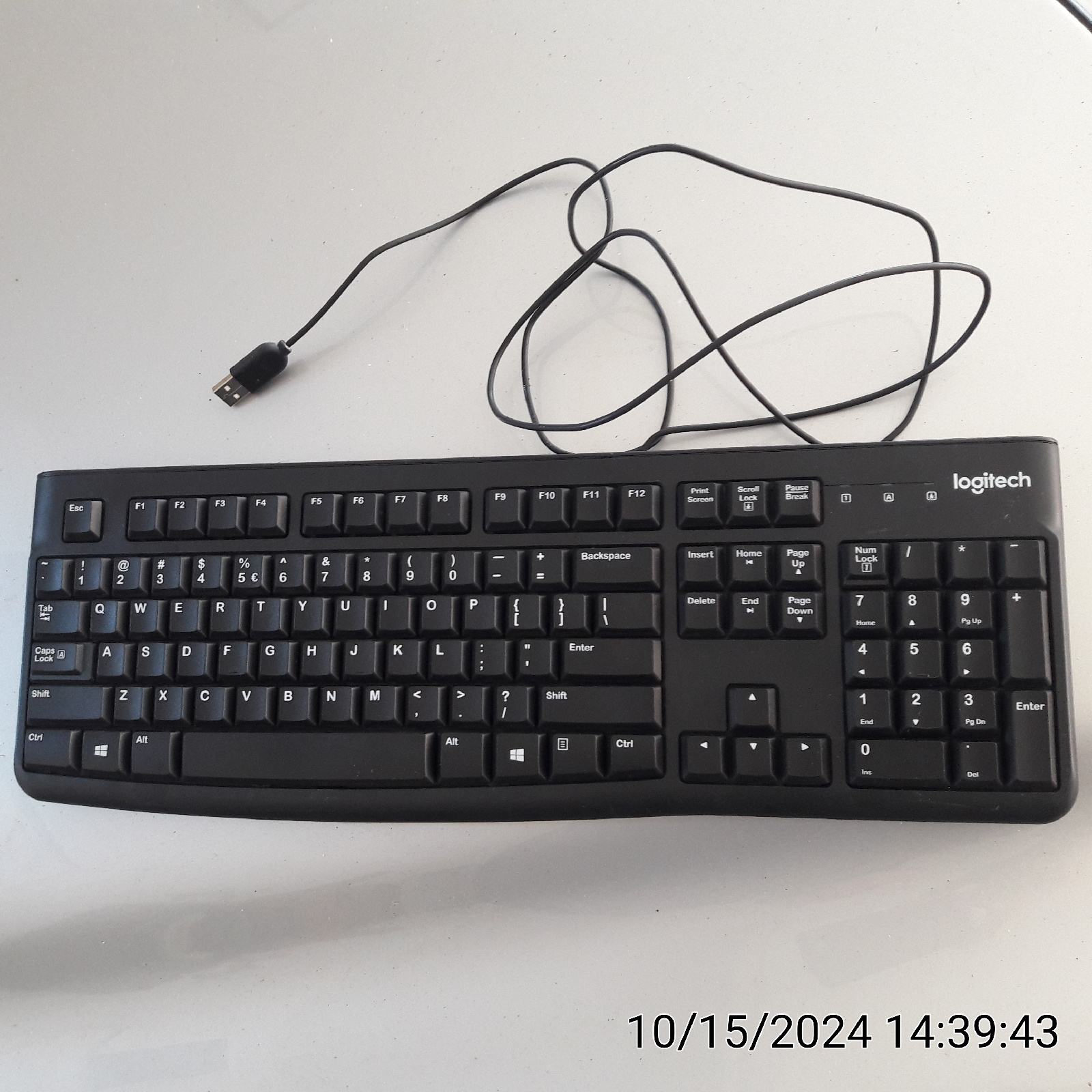 Tipkovnica LOGITECH keys HR layout