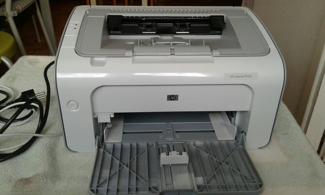 HP laserjet P1102 printer
