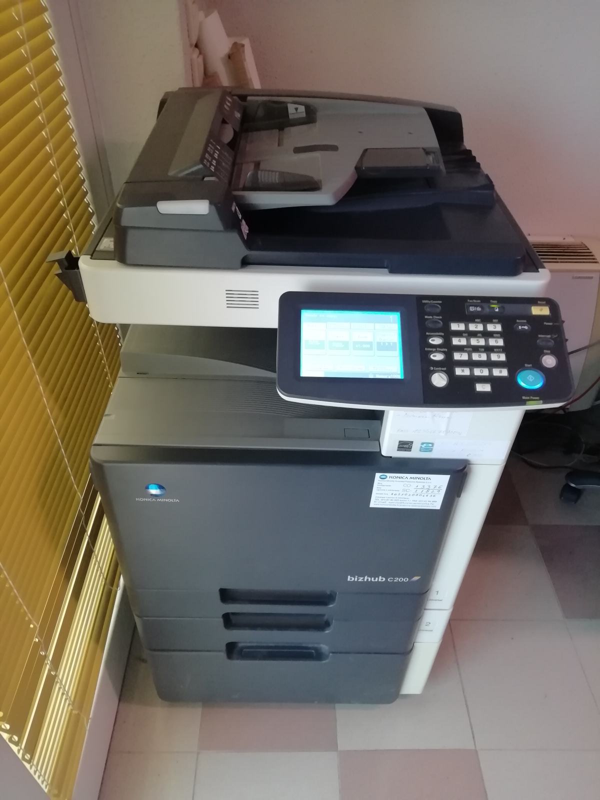 Konica minolta bizhub C200 A3 laserski pisač u boji