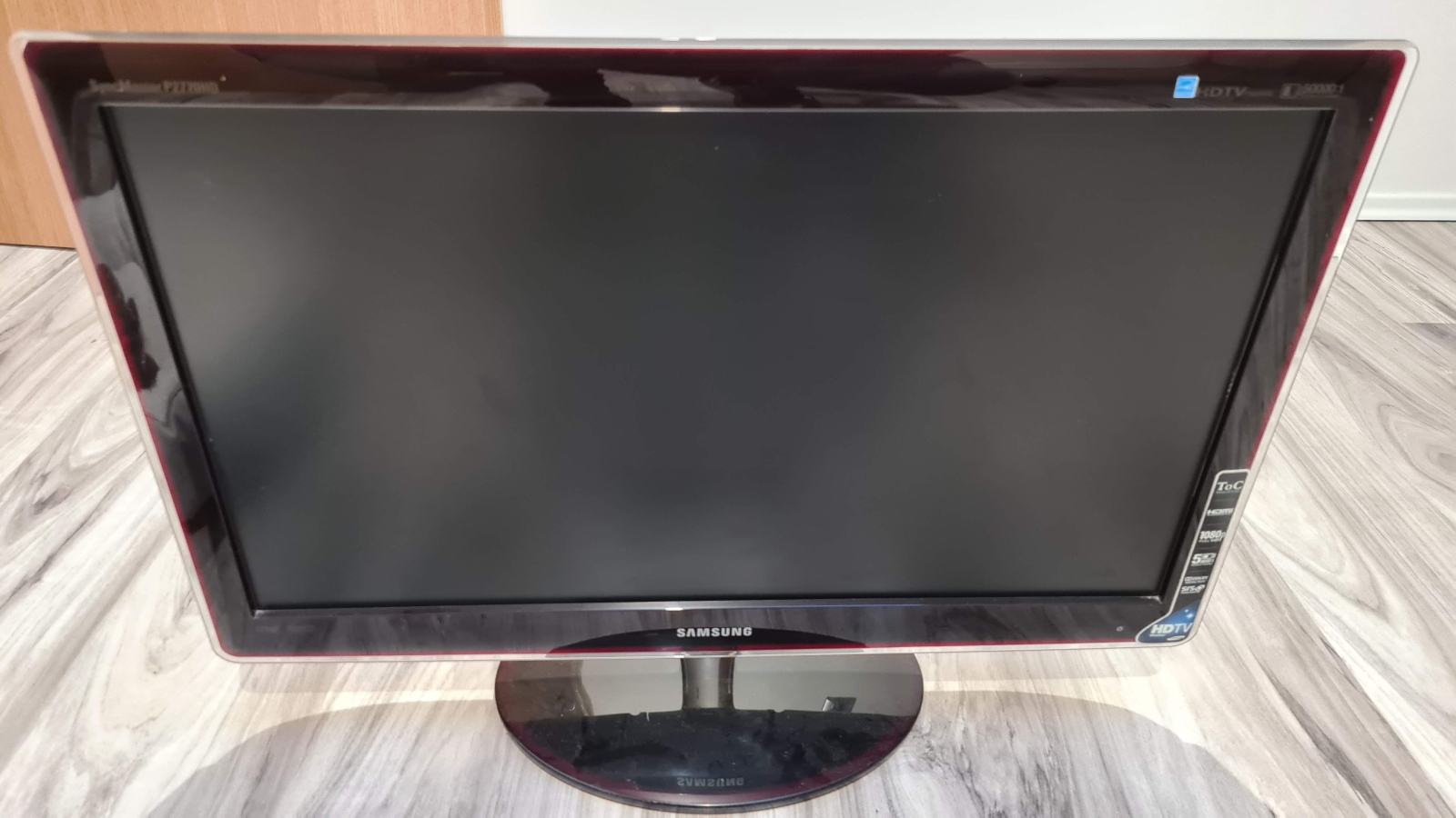 27 monitor Samsung P2770HD