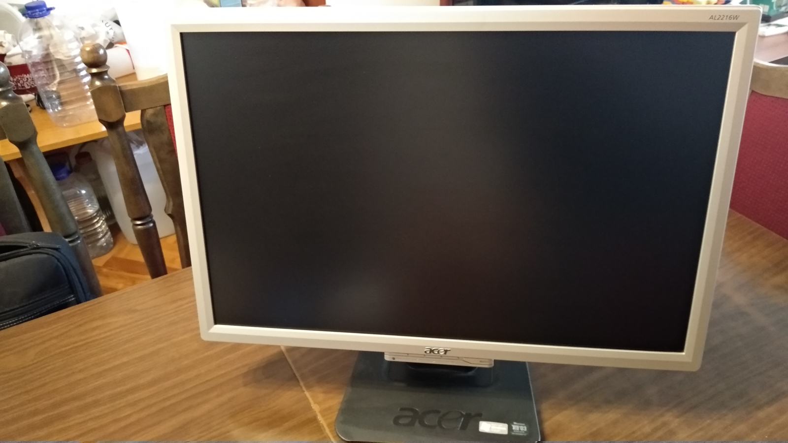* Acer Monitor 22 VGA