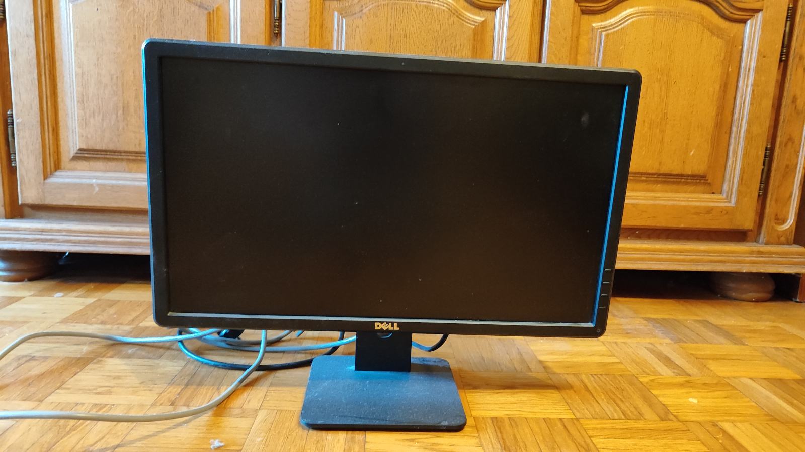 Dell monitor, 21.5 inches