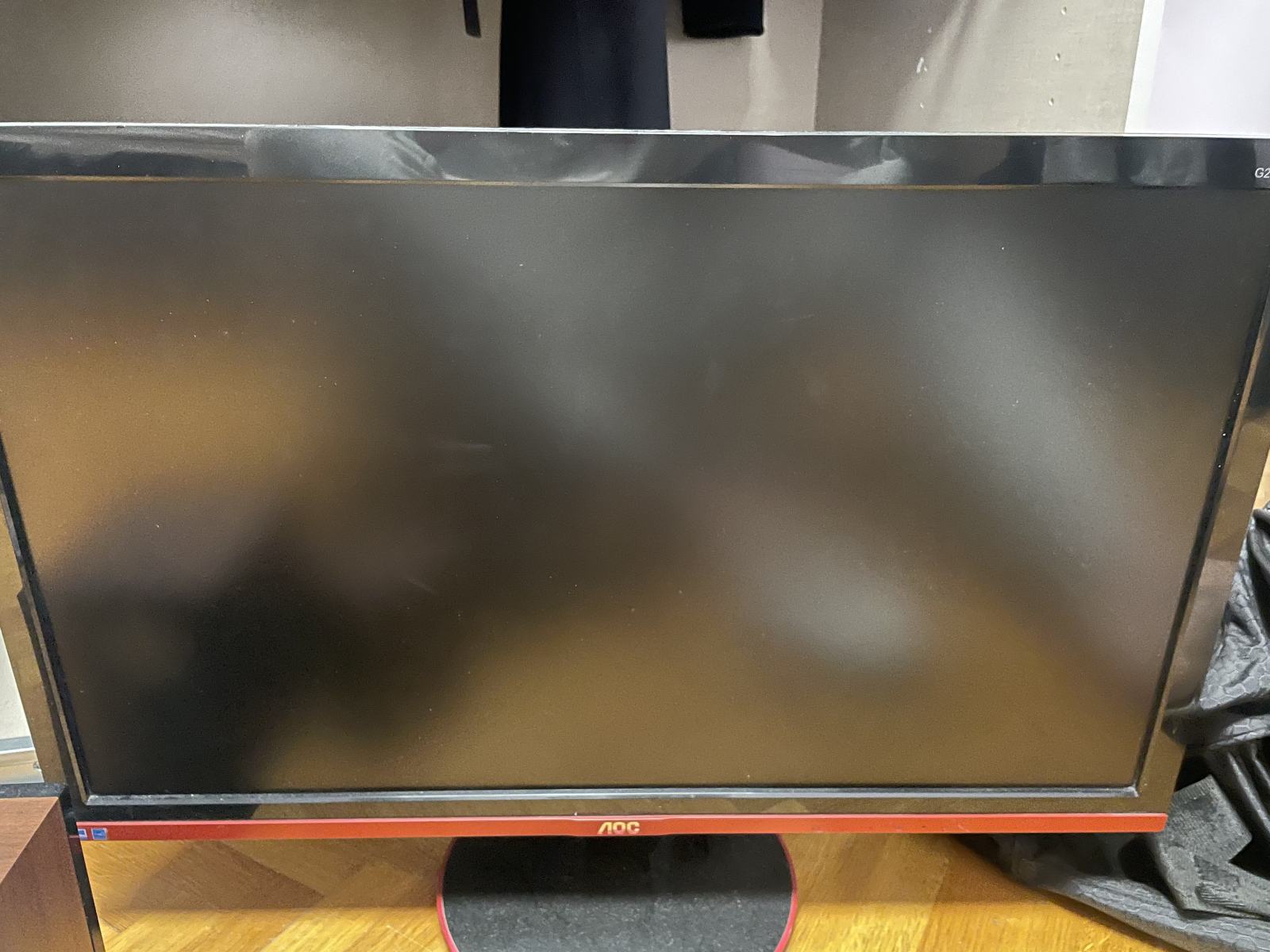 Gaming Aoc monitor i genius subwoofer speaker system