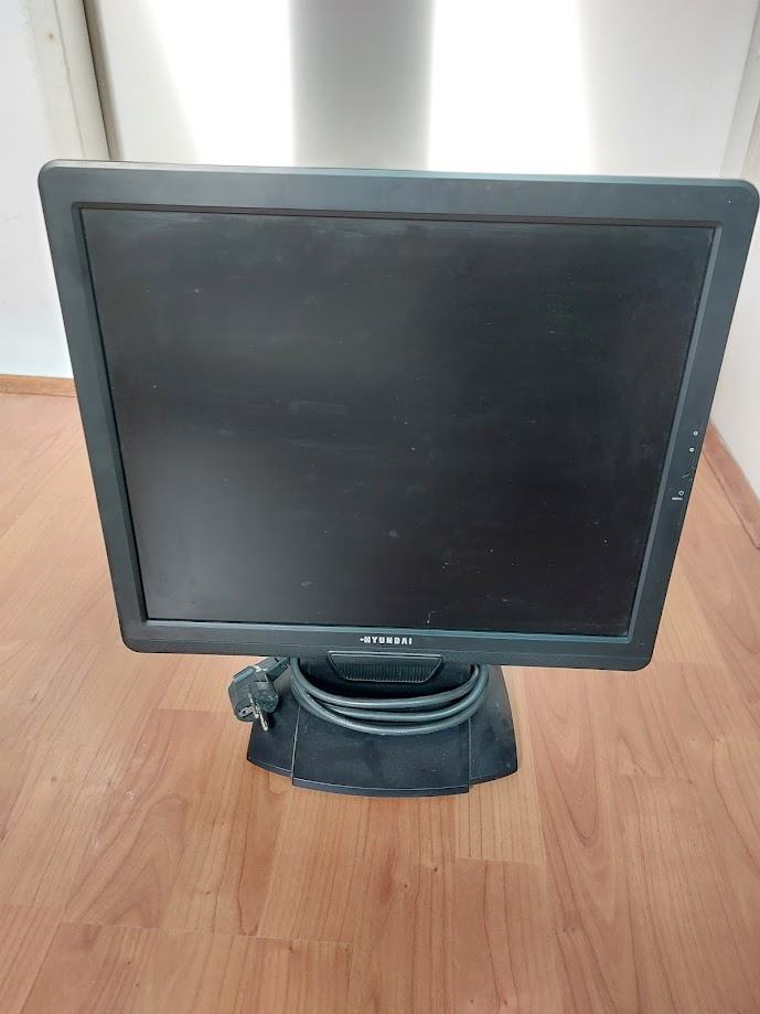 Hyundai X91D 19 monitor