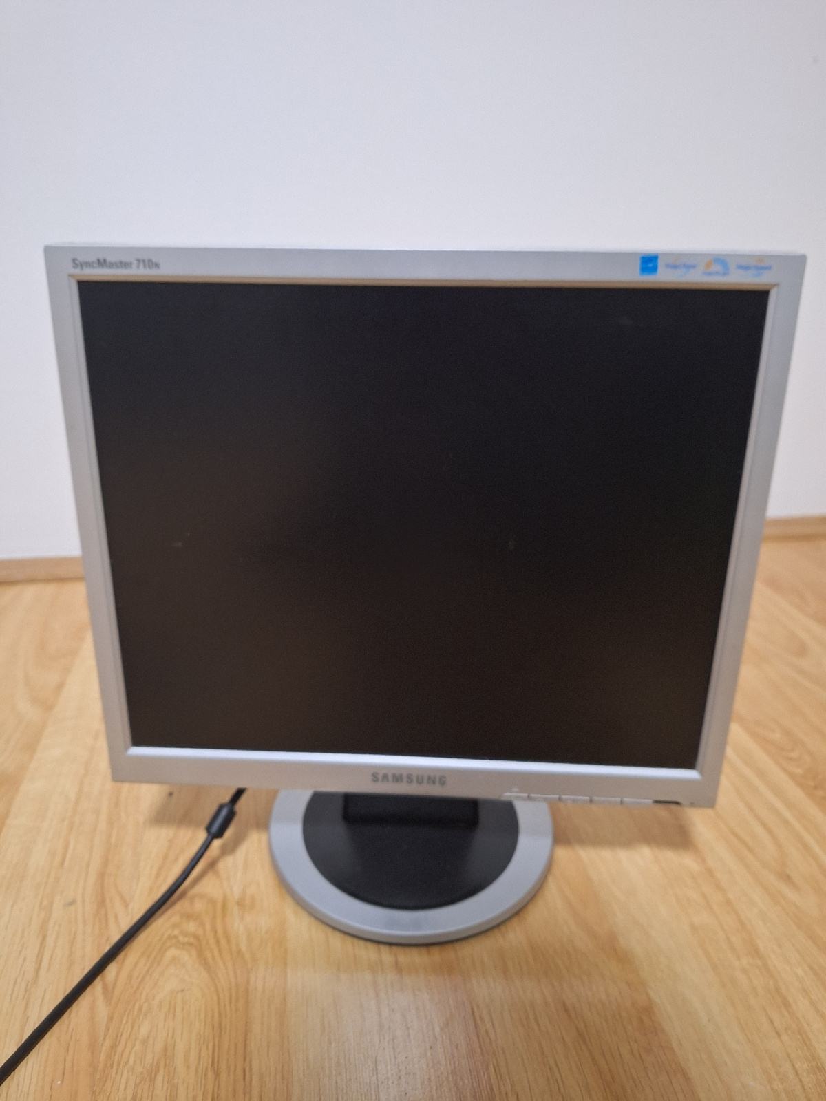 LCD Samsung monitor
