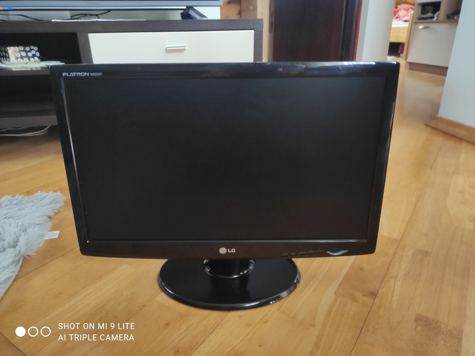 Monitor LG FLATRON W2243T Full HD