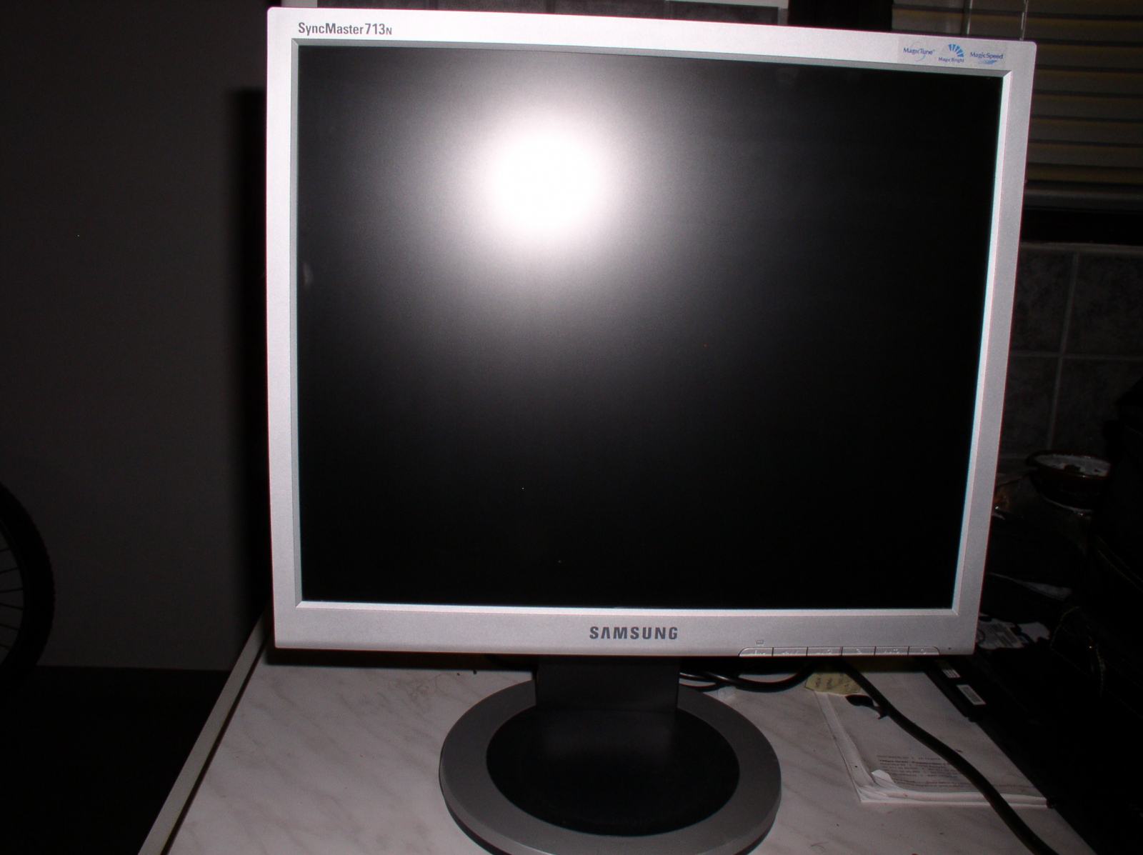 MONITOR SAMSUNG 4:3 SYNCMASTER 713N PIVOT