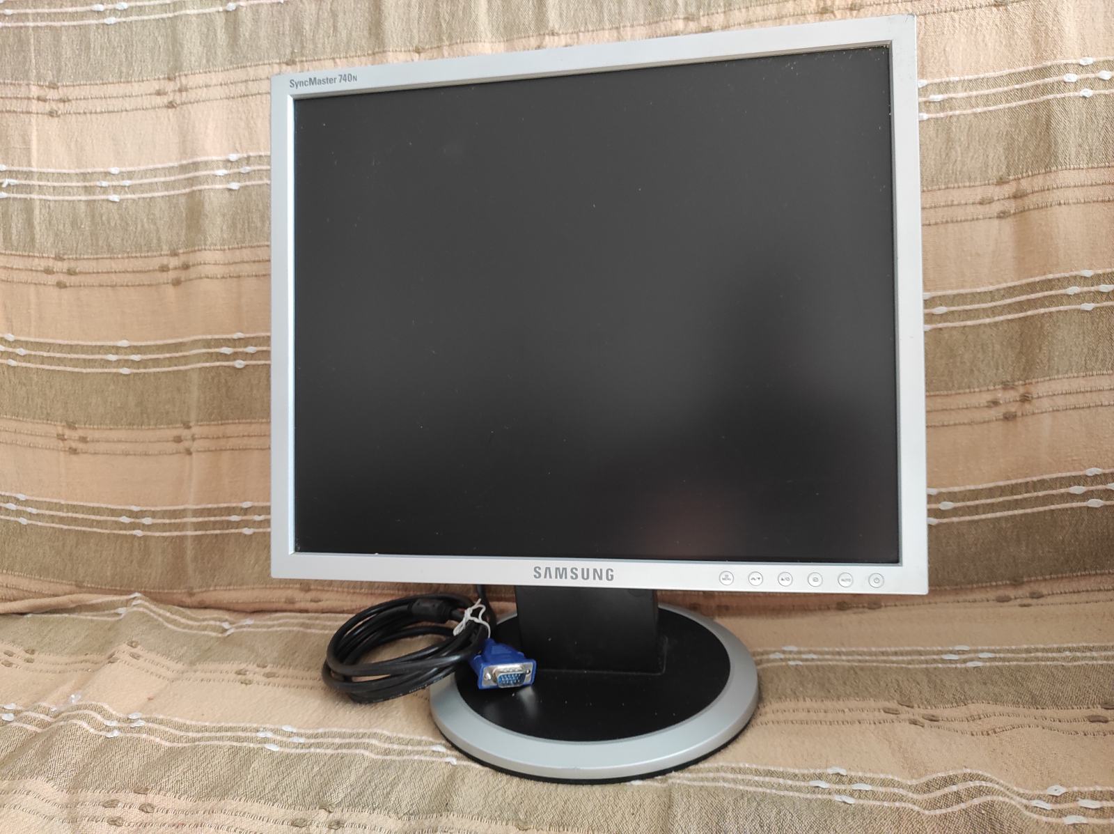 Monitor Samsung SyncMaster 740N 17