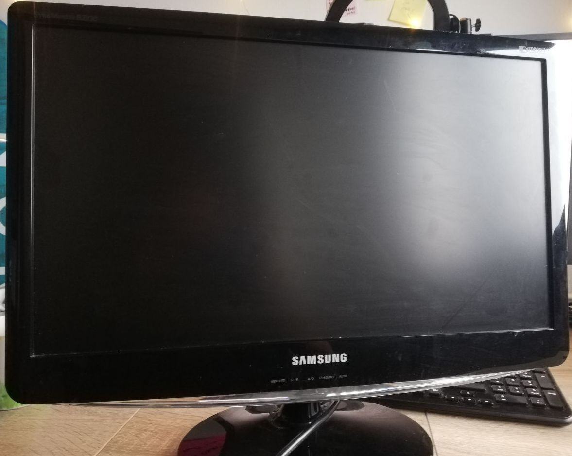 Monitor Samsung Syncmaster B2230 full HD 22