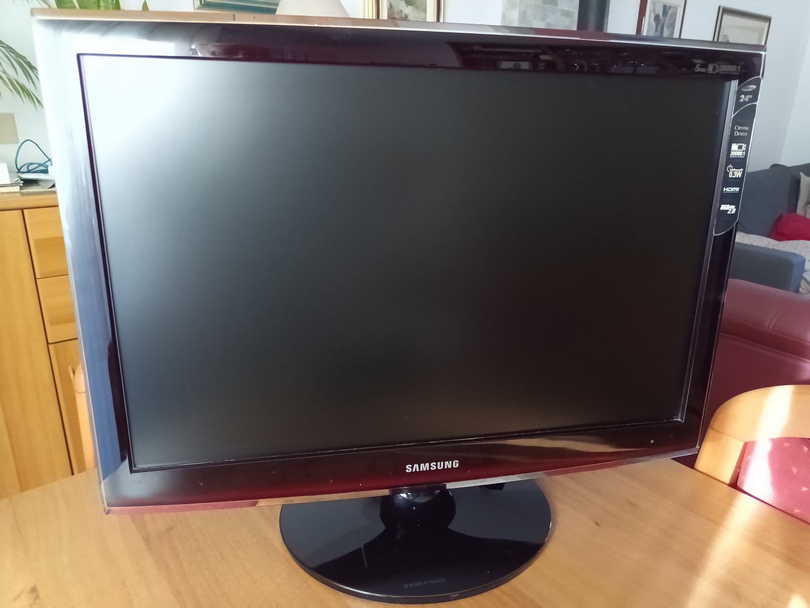 Prodajem Samsung 24 Full HD – SyncMaster T240 monitor.
