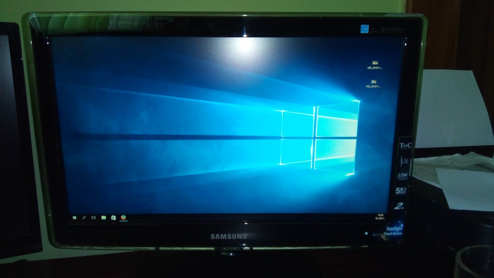 Prodajem Samsung SyncMaster P2070 - 20 (POVOLJNO) - Osijek