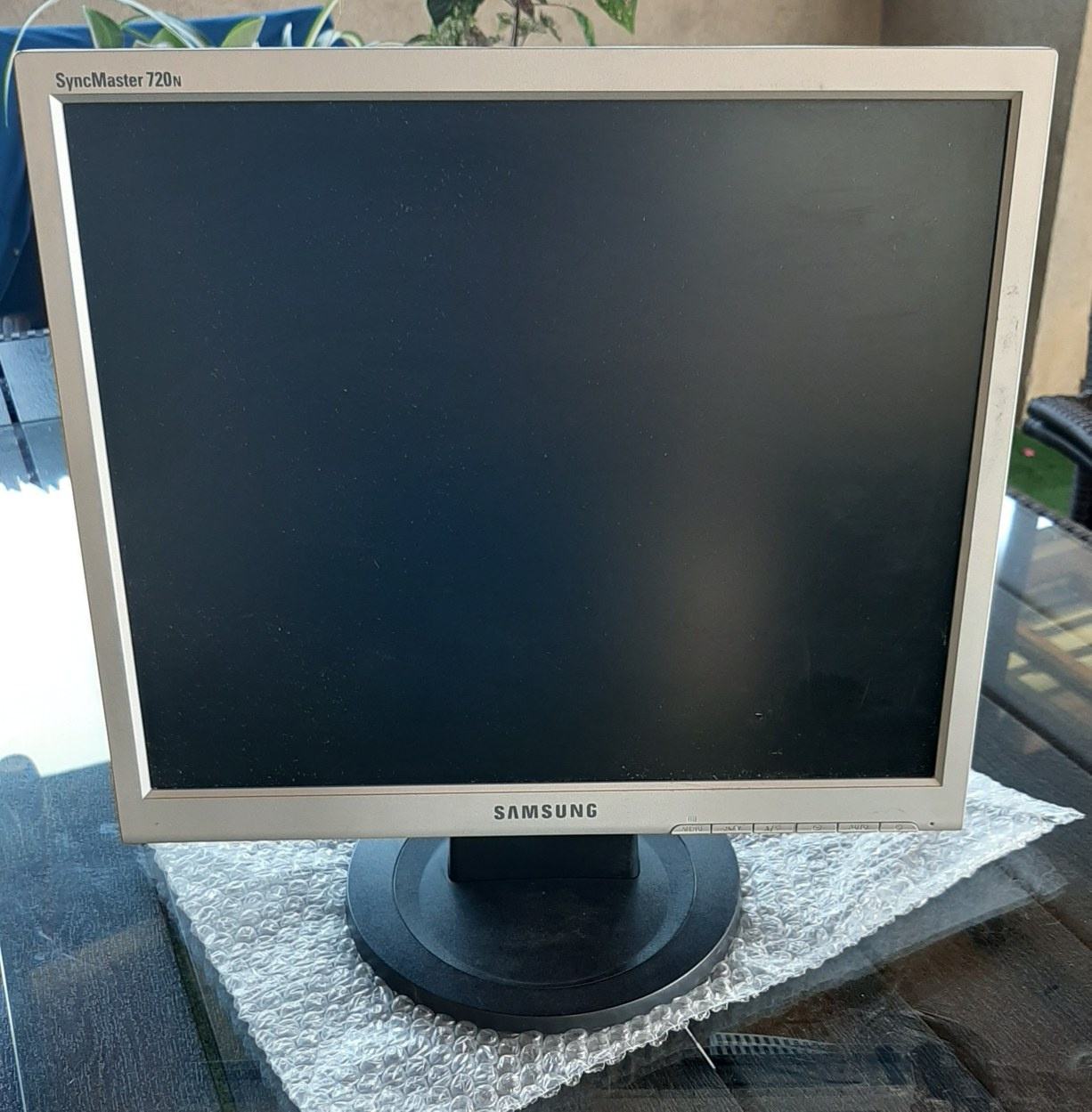 Samsung 720N