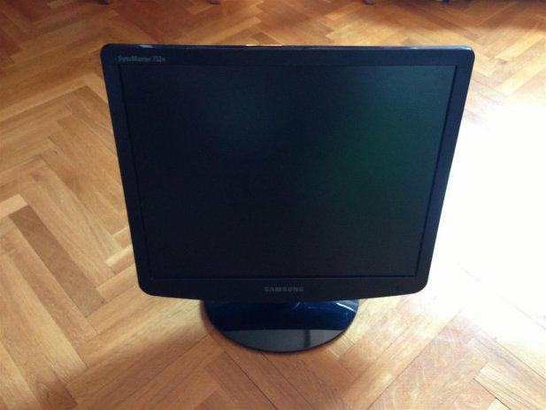 Samsung 732n 17 LCD monitor
