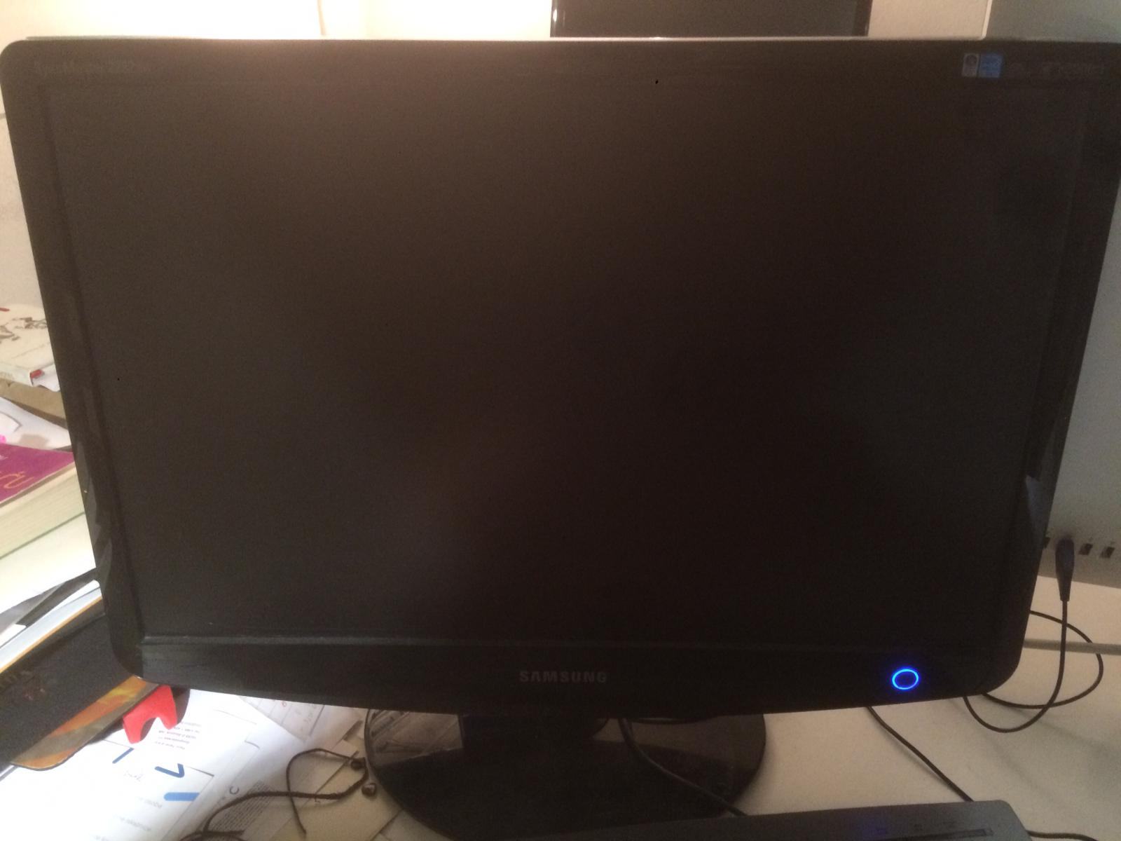 Samsung SyncMaster 2232BW monitor
