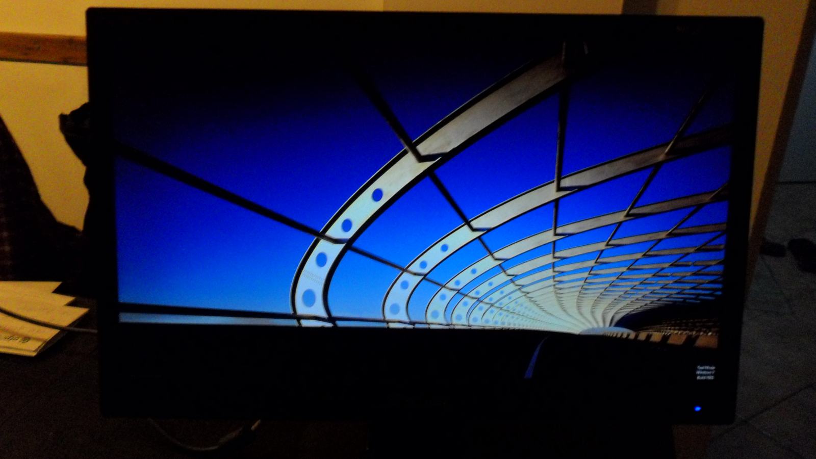 Samsung SyncMaster 2243BW - LCD monitor - 22