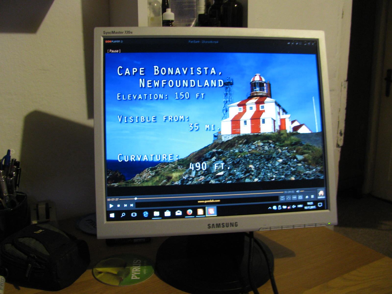 Samsung SyncMaster 720n lcd monitor 17 inča