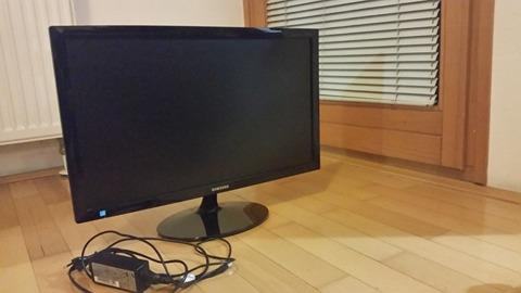 Samsung Syncmaster s24b300 LED Monitor