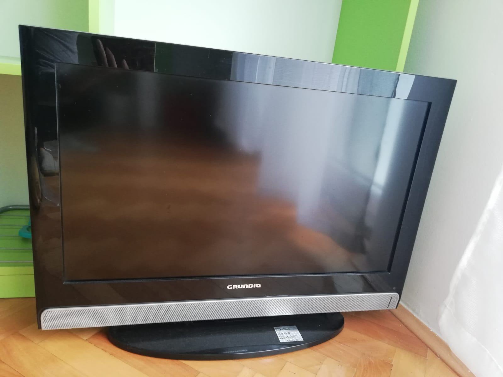 GRUNDIG Vision 6 26-6930T LCD TV
