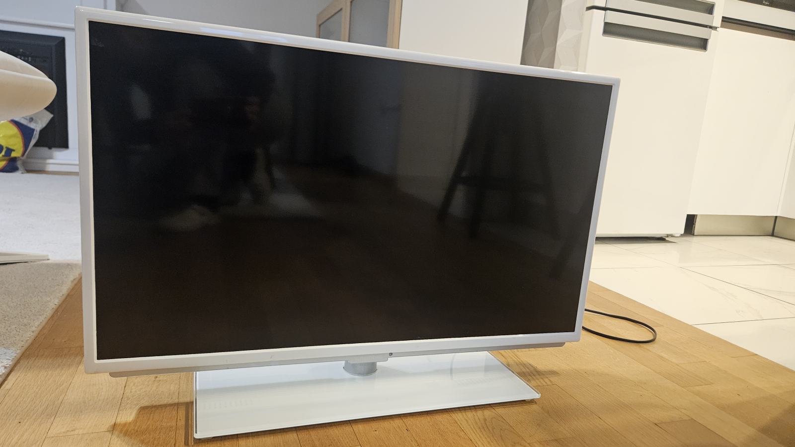 LCD TV Grundig 32 inča bijeli