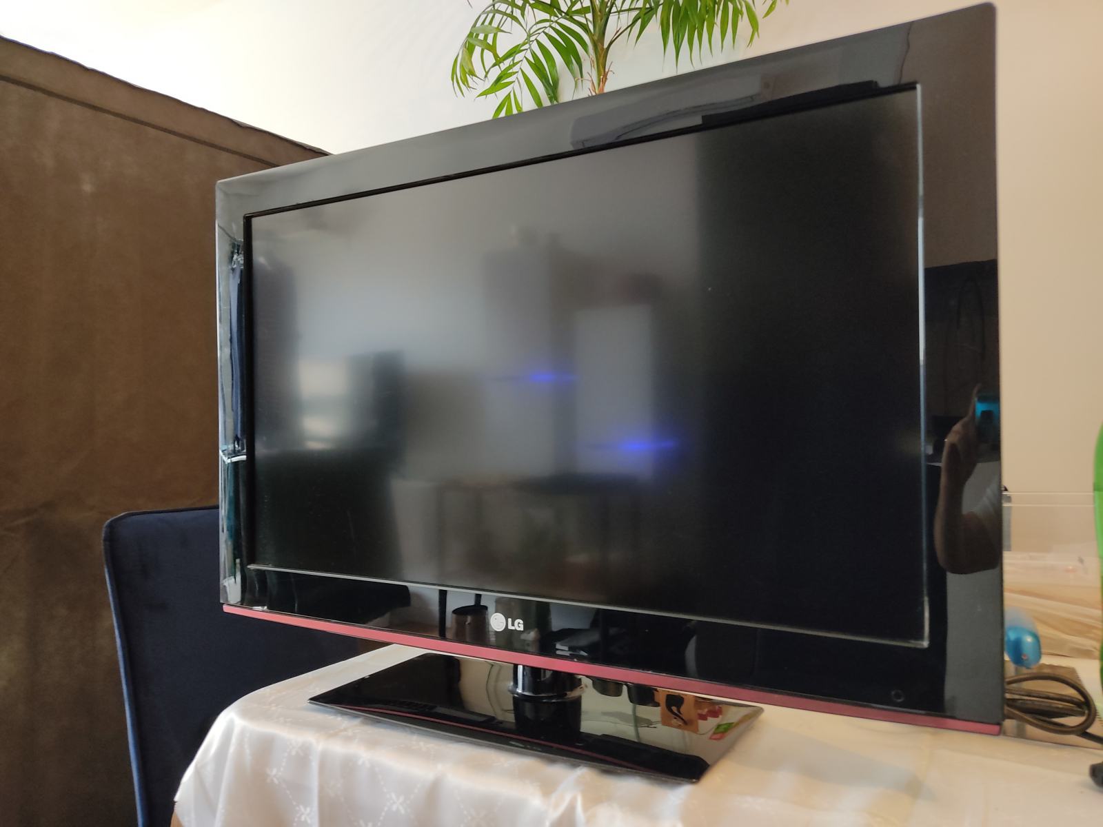 LCD TV LG 32LD350 32 (82cm), FULL HD 1920x1080