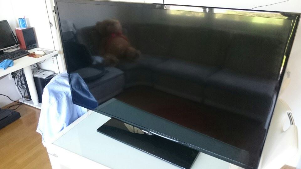 LCD TV Samsung 46 UE46F5000AW