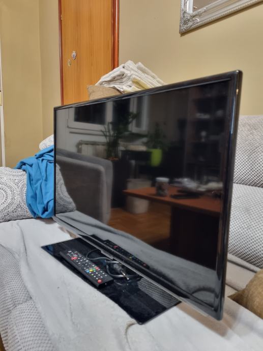 LCD TV with LED Backlight