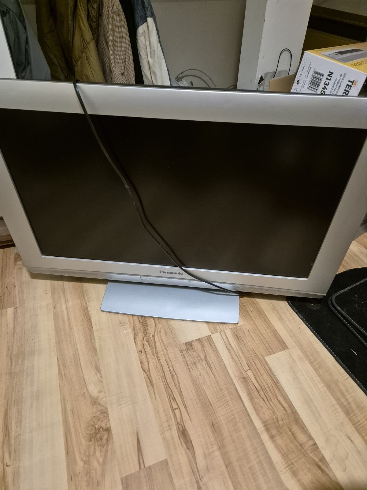 PANASONIC LCD 80 cm.