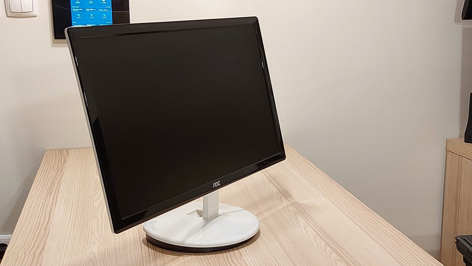 LED Monitor 22 AOC e2243Fw