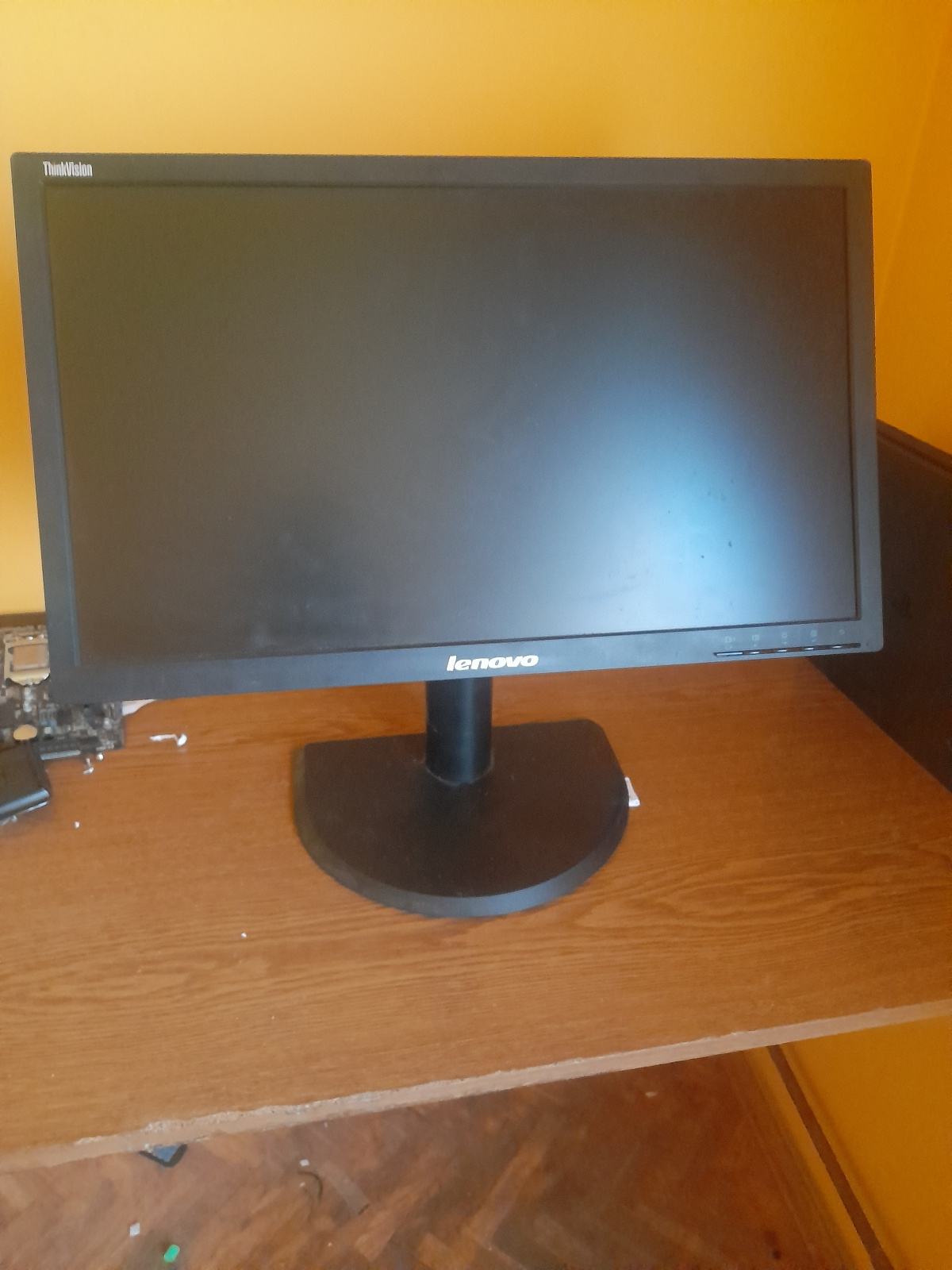 lenovo monitor