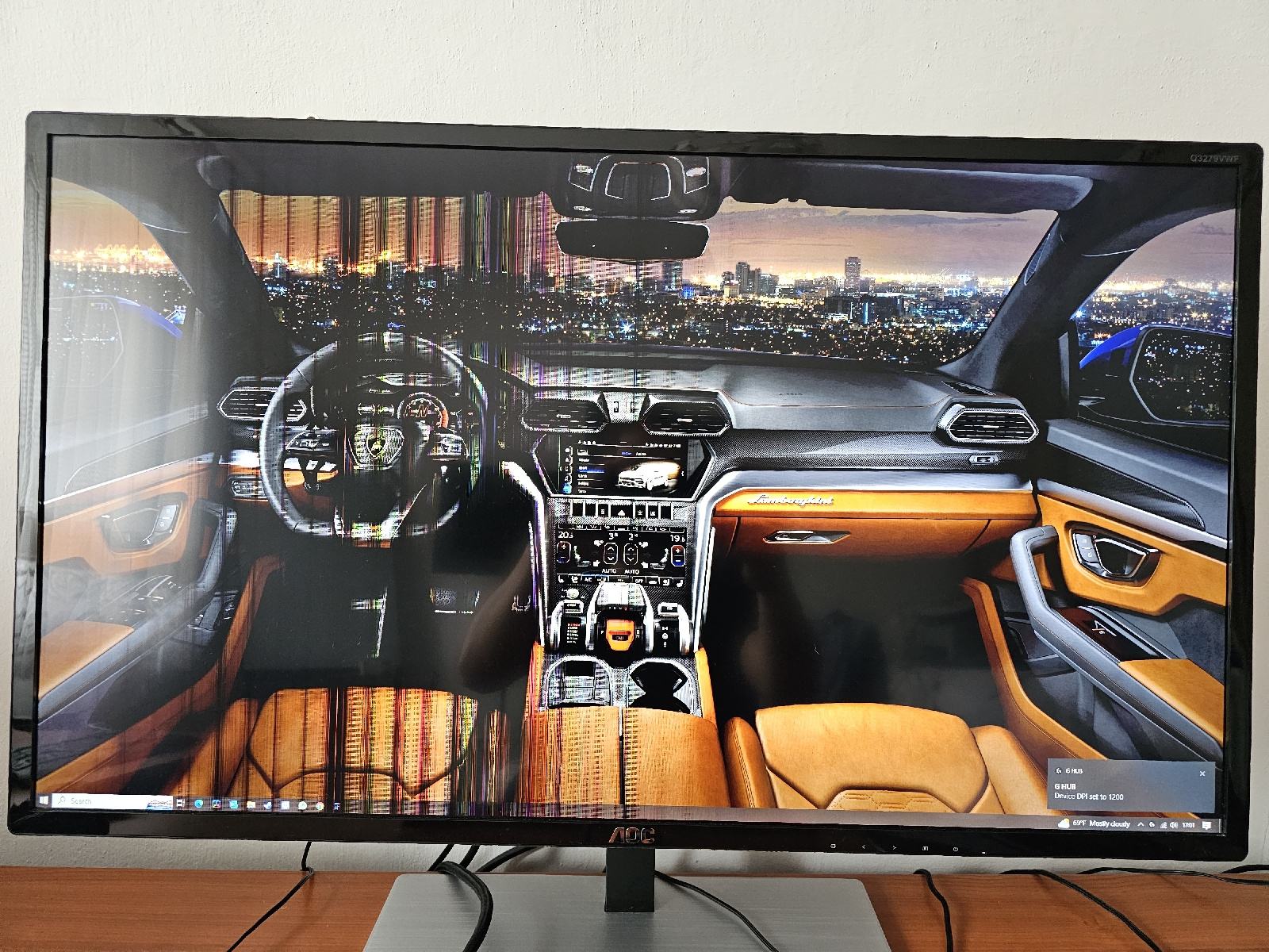 Monitor AOC Q3279WG5B - oštećen ekran 32incha
