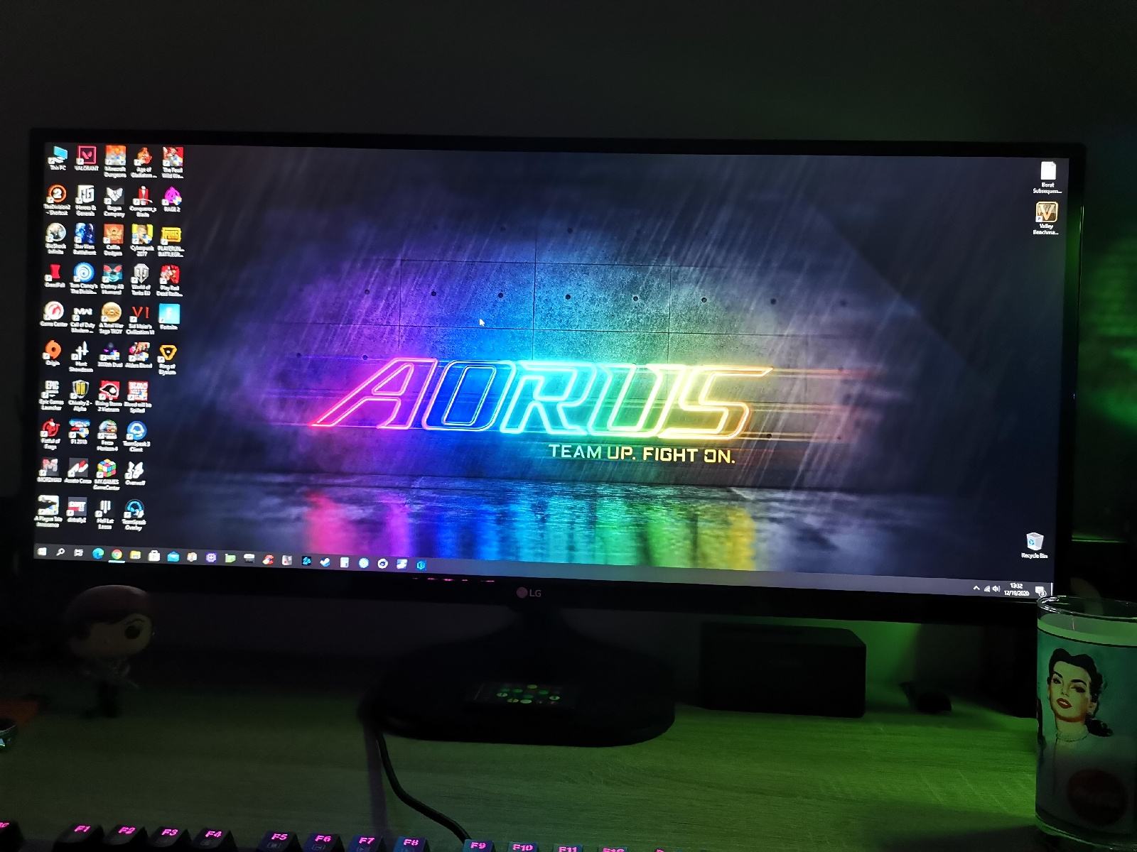 Monitor lg 34UM58 ultra wide odličan